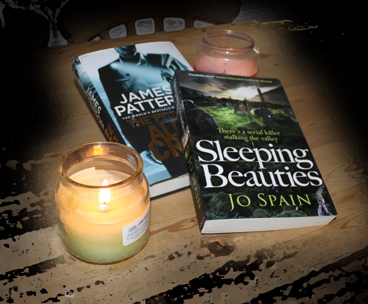 THE POSTMAN DELIVERS … Patterson and Spain – fullybooked2017